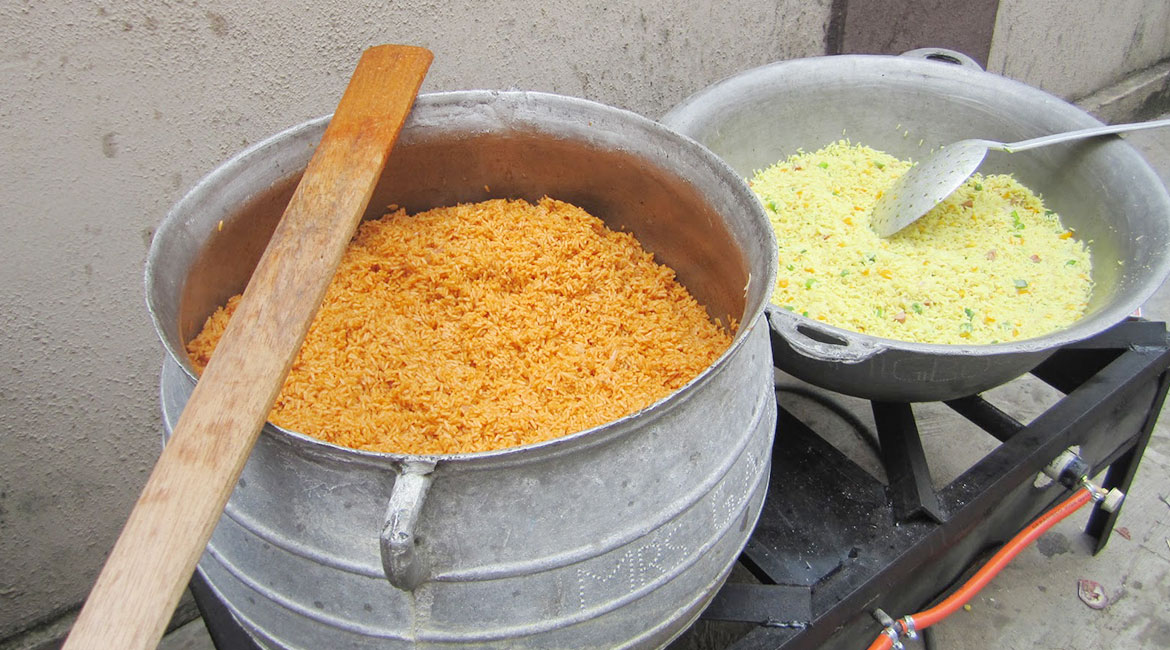 تکنیک‌های طلایی پخت انواع نذری برای بیش از ۱۰۰ نفر | مجله غذا